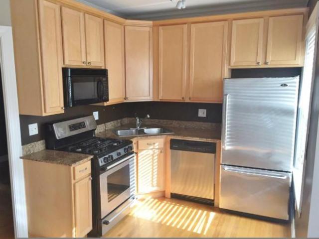 1 Br, 1 bath, Condo 622 West Roscoe