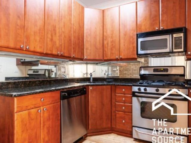 1 Br, 1 bath, Condo 622 West Roscoe St