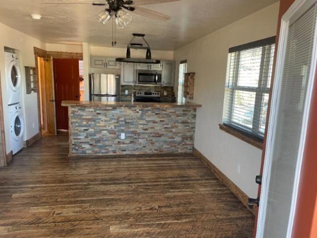 1 Br, 1 bath, Condo 6232 Three Needles Lane