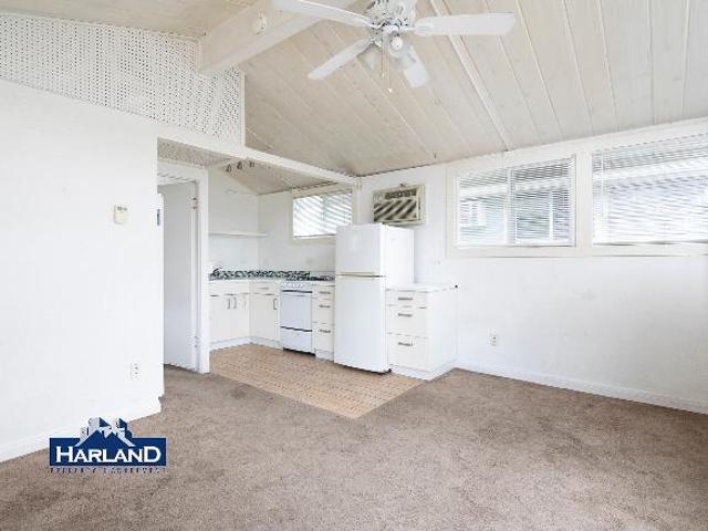 1 Br, 1 bath, Condo 6250 5 Stanley Avenue