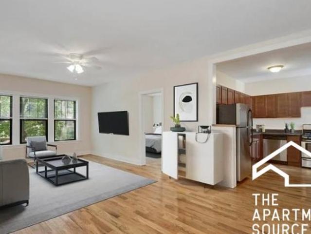 1 Br, 1 bath, Condo 628 5 West Cornelia