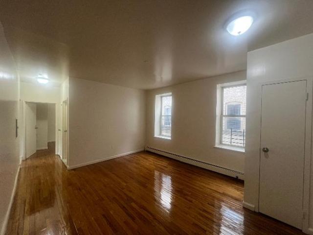 1 Br, 1 bath, Condo 635 South 19