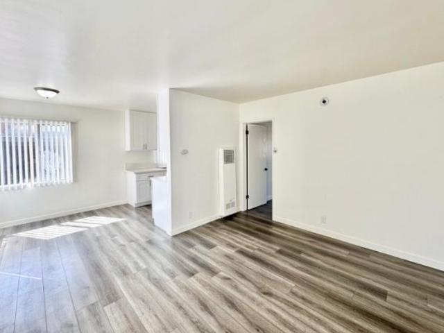 1 Br, 1 bath, Condo 636 Aerick St