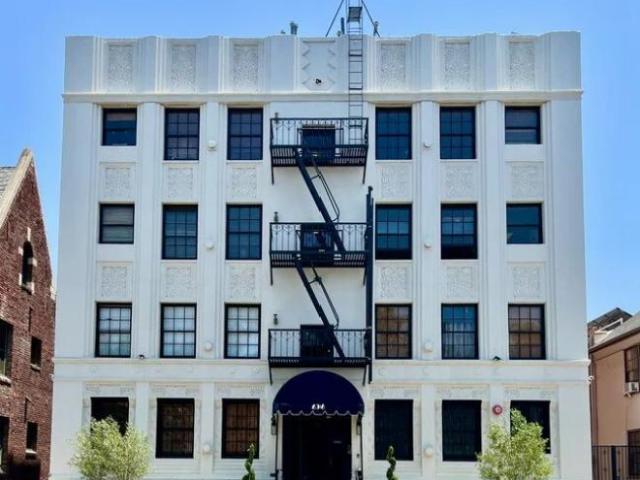 1 Br, 1 bath, Condo 636 S Burnside Ave