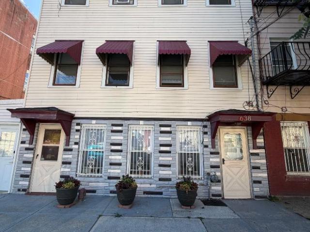 1 Br, 1 bath, Condo 638 N 5th St