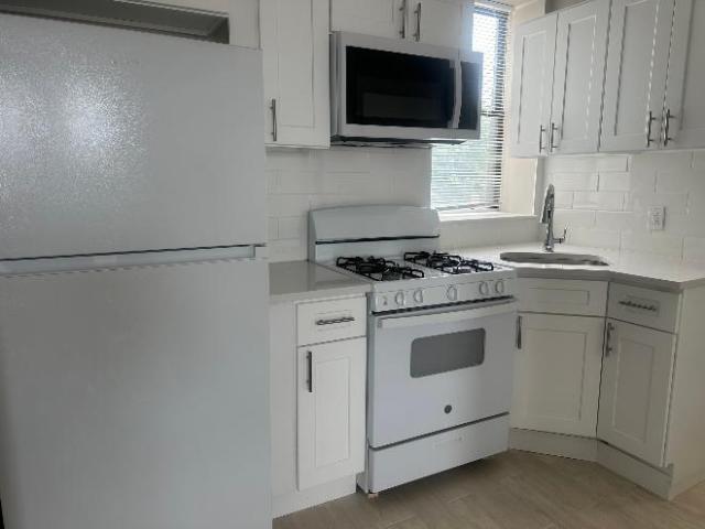 1 Br, 1 bath, Condo 67 Brinkerhoff Street