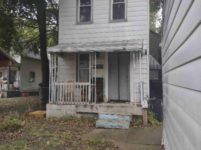 1 Br, 1 bath, Condo 646 E 9th St