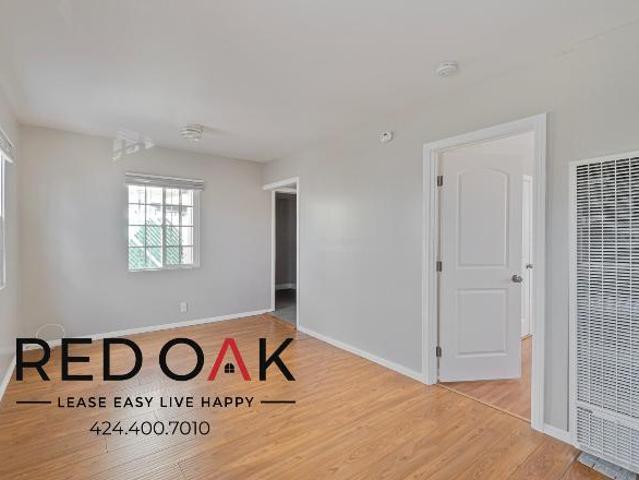 1 Br, 1 bath, Condo 649 N Occidental Blvd