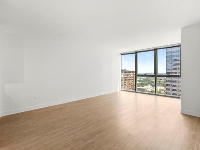 1 Br, 1 bath, Condo 64 E Lake St