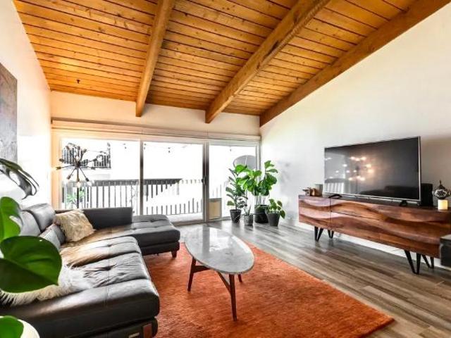 1 Br, 1 bath, Condo 6526 Ocean Crest Dr