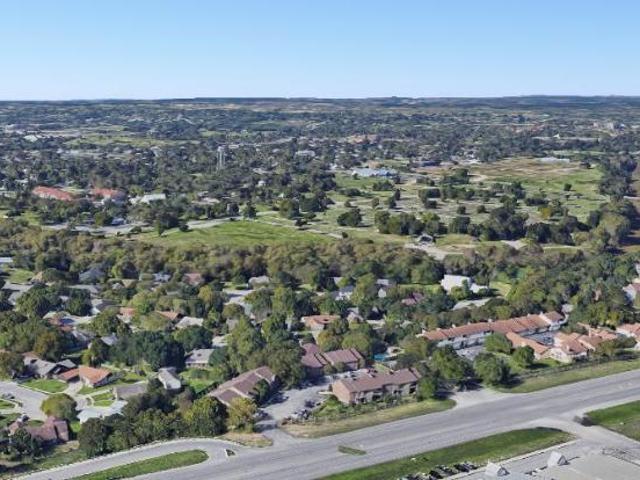 1 Br, 1 bath, Condo 653 Loop 337