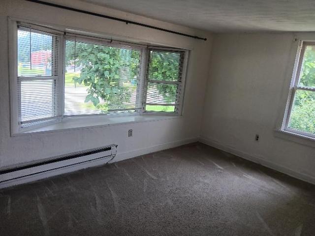 1 Br, 1 bath, Condo 655 N Pike Rd