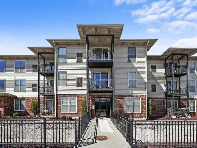 1 Br, 1 bath, Condo 6614 W 65th St