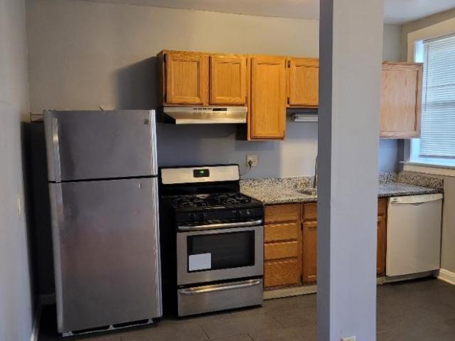 1 Br, 1 bath, Condo 6621 S Greenwood Ave