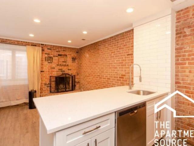1 Br, 1 bath, Condo 663 West Melrose St