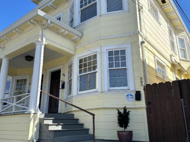 1 Br, 1 bath, Condo 665 43rd St