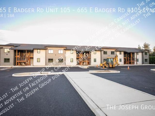 1 Br, 1 bath, Condo 665 E Badger Rd Unit 105