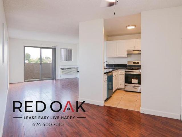 1 Br, 1 bath, Condo 6660 Vineland Ave