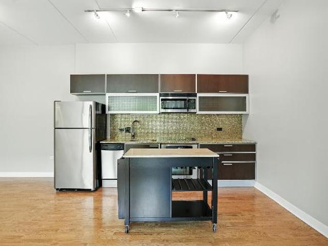 1 Br, 1 bath, Condo 667 W Wayman St