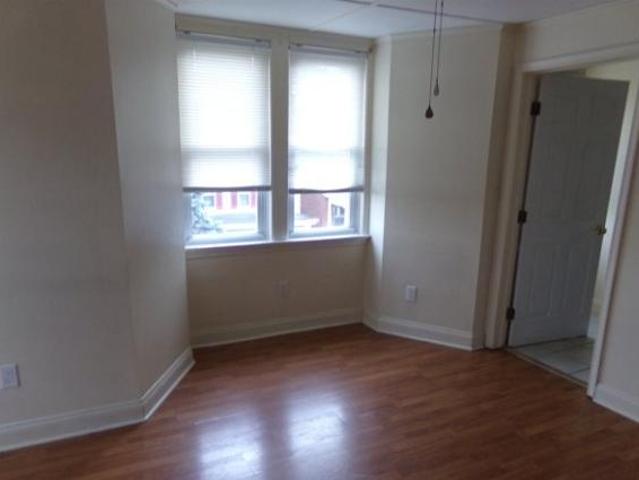 1 Br, 1 bath, Condo 66 E North Ave