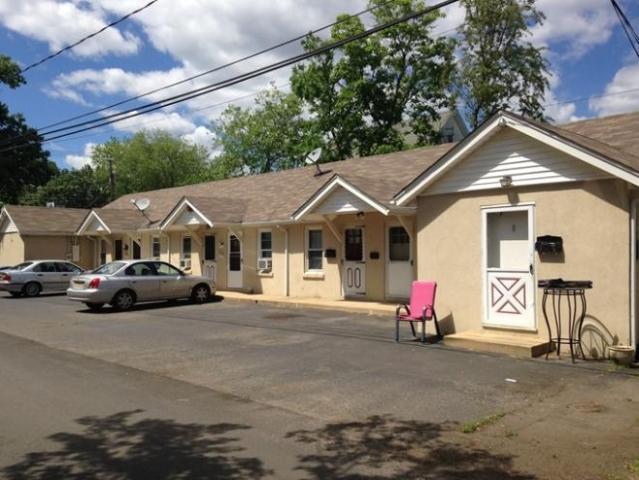 1 Br, 1 bath, Condo 66 Main St