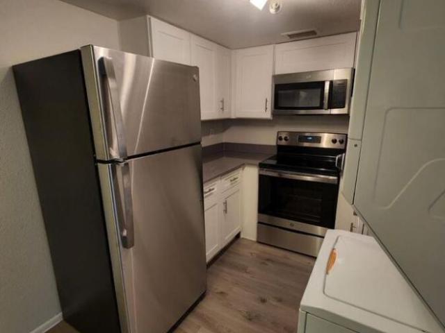 1 Br, 1 bath, Condo 6702 N 17th Ave
