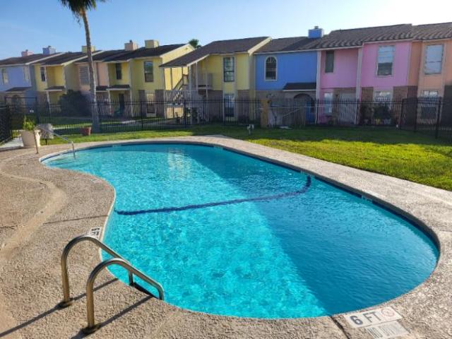 1 Br, 1 bath, Condo 6702 Everhart