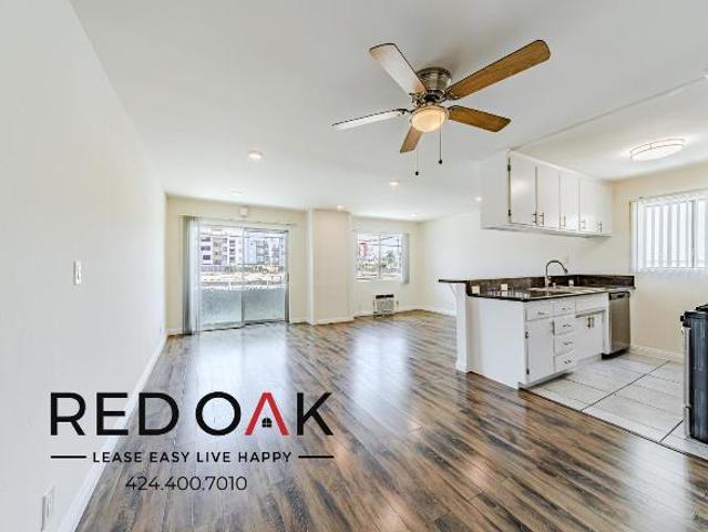 1 Br, 1 bath, Condo 6738 Independence Ave