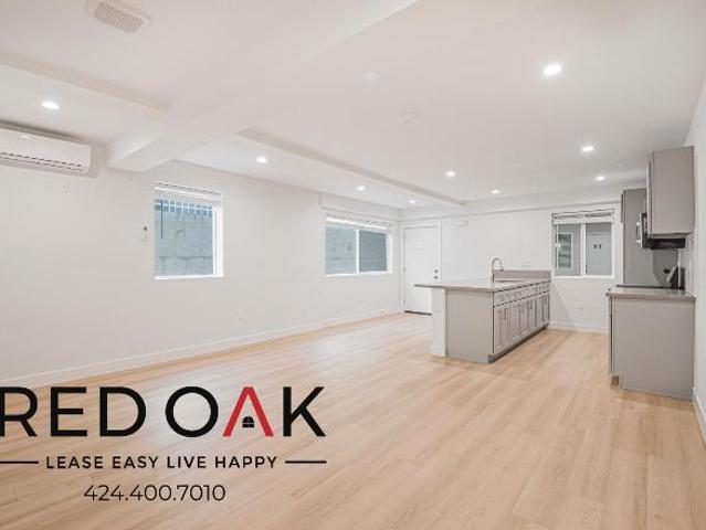 1 Br, 1 bath, Condo 6738 Independence Ave