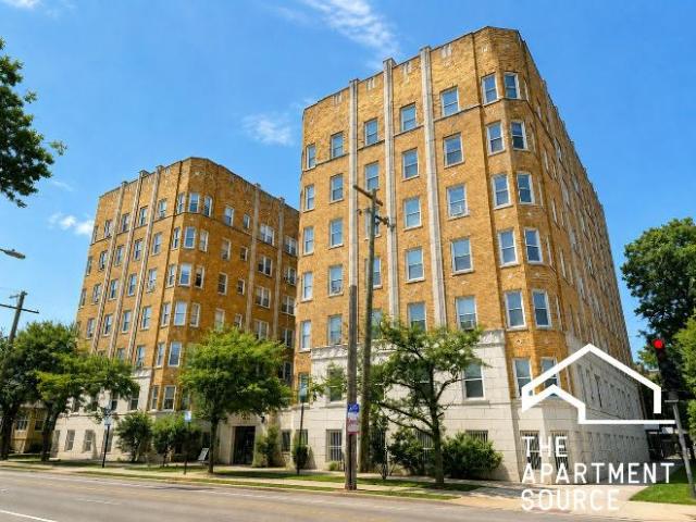 1 Br, 1 bath, Condo 6748 North Ashland Ave