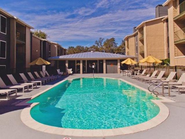 1 Br, 1 bath, Condo 6805 Woodhollow