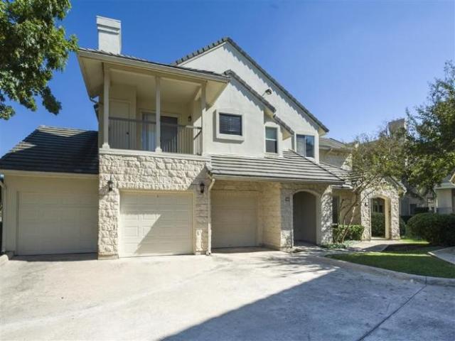1 Br, 1 bath, Condo 6800 Austin Center Blvd