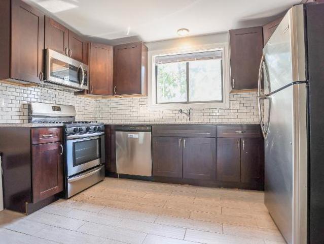 2 Br, 1 bath, Condo 6803 N Ridge