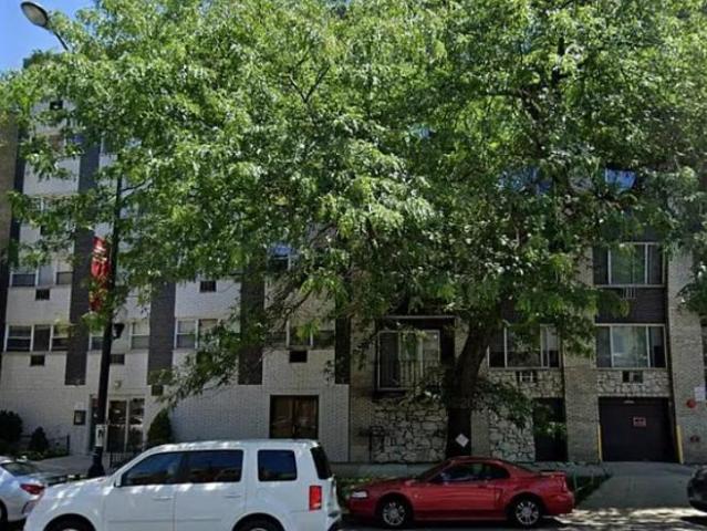 1 Br, 1 bath, Condo 6821 North Sheridan