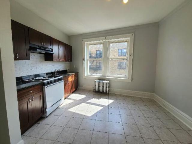 1 Br, 1 bath, Condo 684 Summer Ave