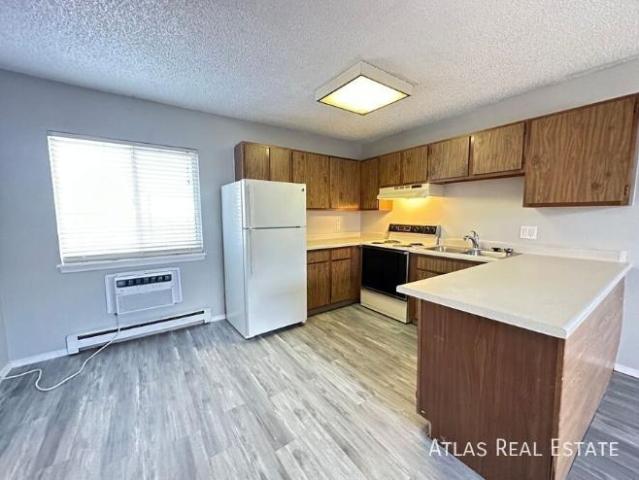 1 Br, 1 bath, Condo 6895 Space Village Avenue