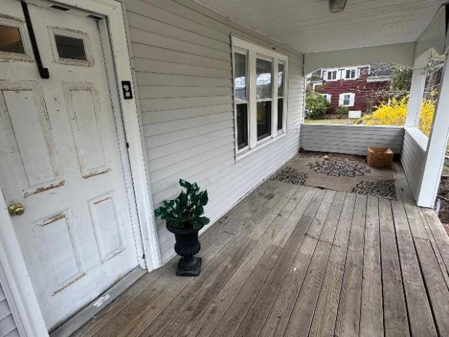 1 Br, 1 bath, Condo 689 East Falmouth Hwy