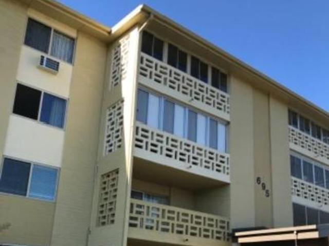 1 Br, 1 bath, Condo 695 S Alton Way