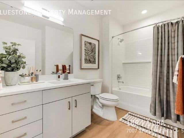 1 Br, 1 bath, Condo 7007 Sw Hampton St