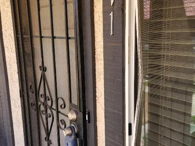 1 Br, 1 bath, Condo 700 West University Drive