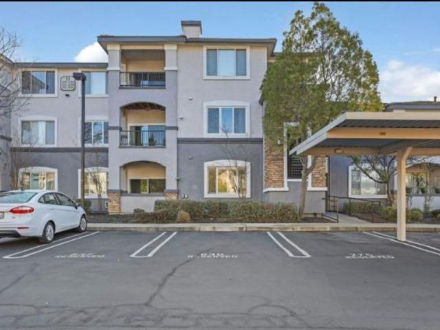 1 Br, 1 bath, Condo 701 Gibson Drive