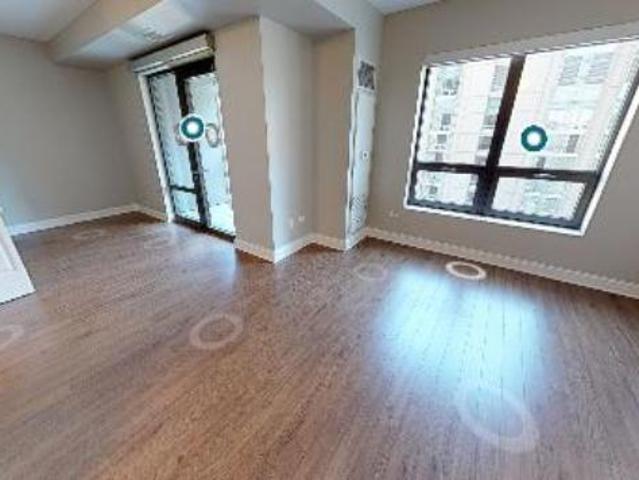 1 Br, 1 bath, Condo 70 W Hubbard St