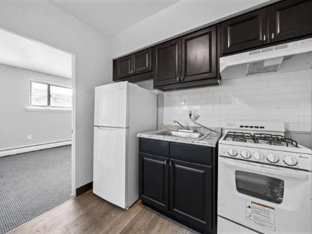 1 Br, 1 bath, Condo 7101 N 15th St