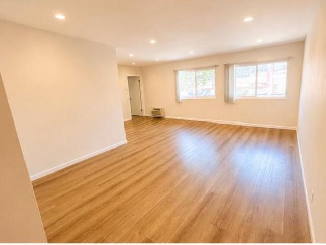 1 Br, 1 bath, Condo 711 N Jackson St