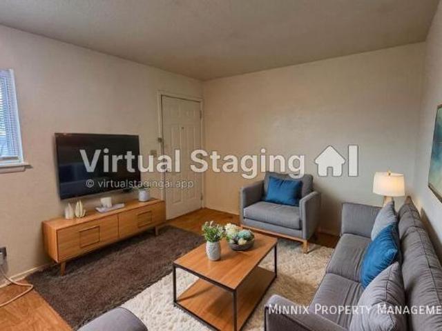 1 Br, 1 bath, Condo 711 S Austin Ave