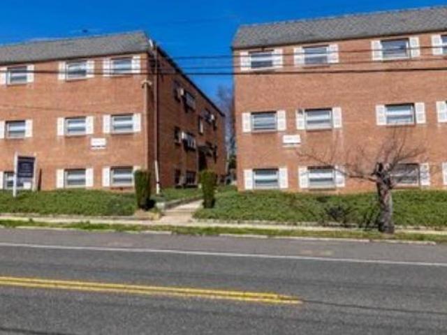 1 Br, 1 bath, Condo 715 E Main St