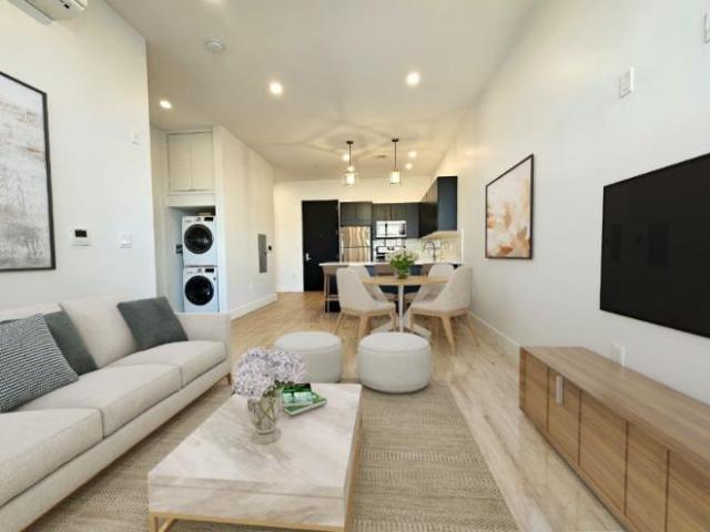 1 Br, 1 bath, Condo 715 Pak Ave