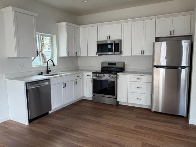 1 Br, 1 bath, Condo 720 W York Ave