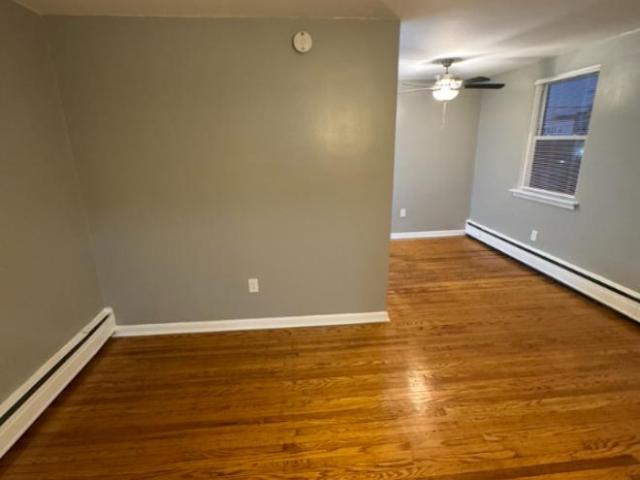 1 Br, 1 bath, Condo 7231 Oxford Ave