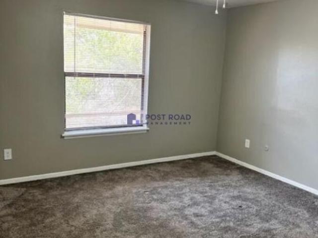 1 Br, 1 bath, Condo 723 W 27th St S